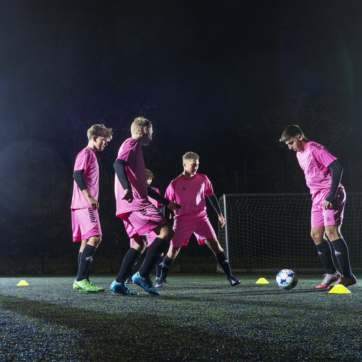 Training soccer balls - Find the best type for practice here