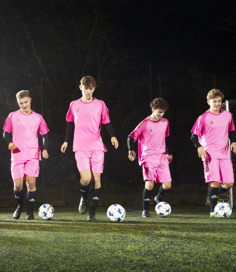 Soccer ball packs - Shop our different types and sizes today